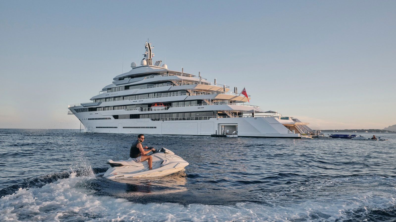 The best superyachts for large-group charters